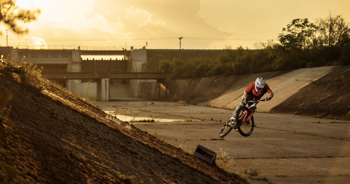 CONCRETE: THE ‘90s, ASPHALT AND URBAN CULTURE.